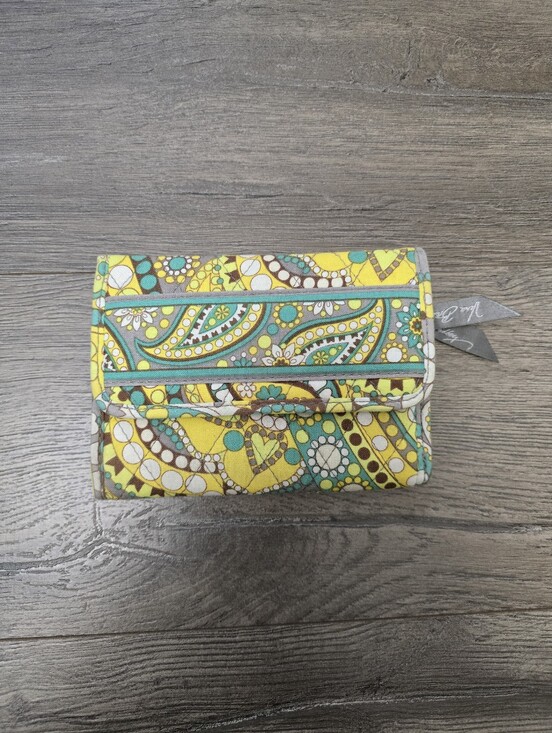 Vera Bradley | Bags | Vera Bradley Trifold Wallet Retired Lemon Parfait ...